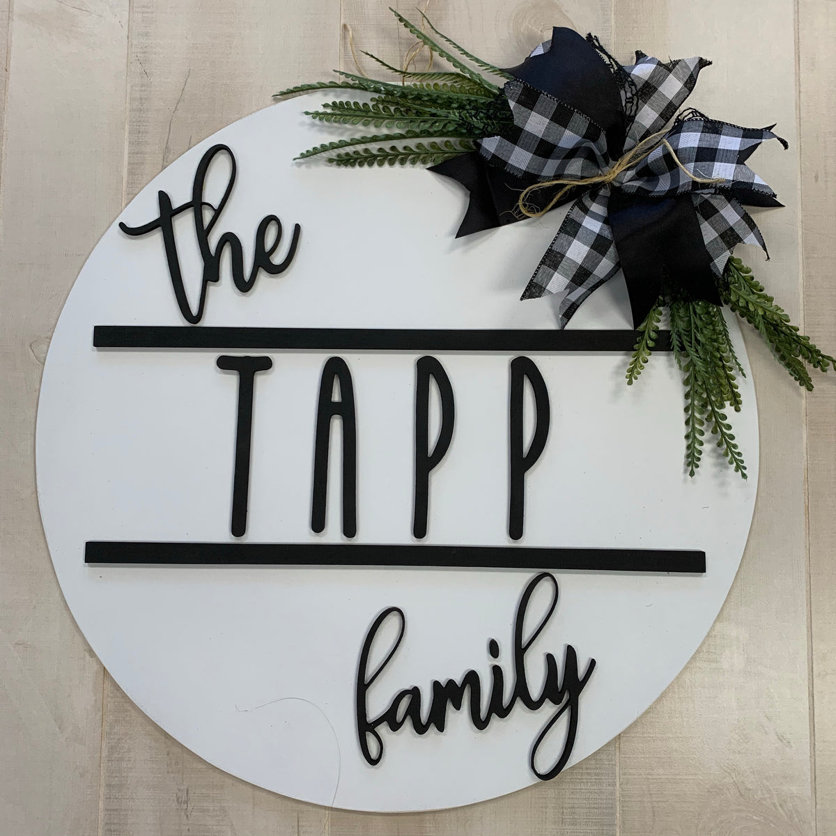 Family Circle Name Signwith Greenery / last name etc. Circle backgroun ...